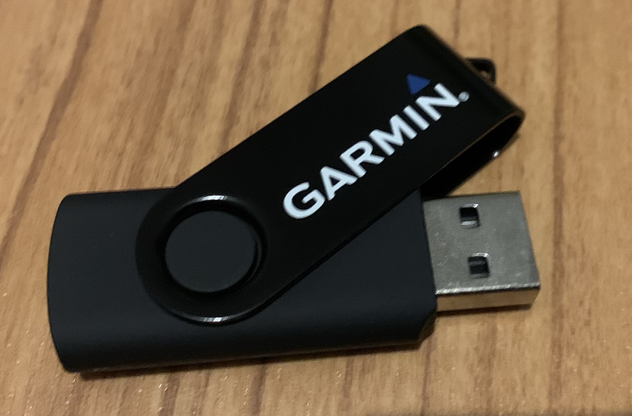 Garmin USB Stick 2GB - RunFit Tilburg | Rotterdam | Den-Haag